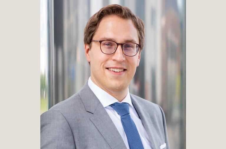Bayer Elevates Litigation Chief to Group General Counsel Amid Ongoing ...