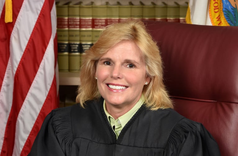 Lawyer Asks FL Jury for $1.5B in Opioid Damages Against Walgreens ...