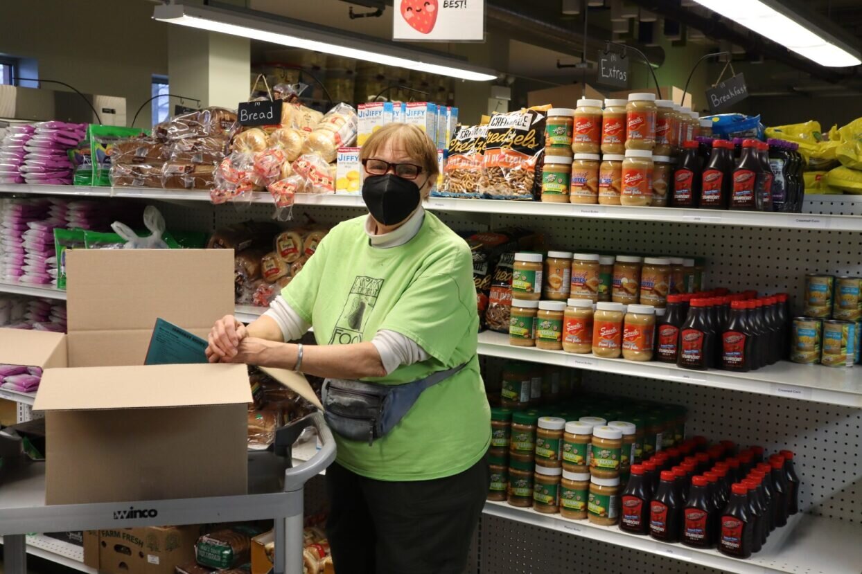 Beyond Hunger and IICF providing relief for Chicago food insecurity ...