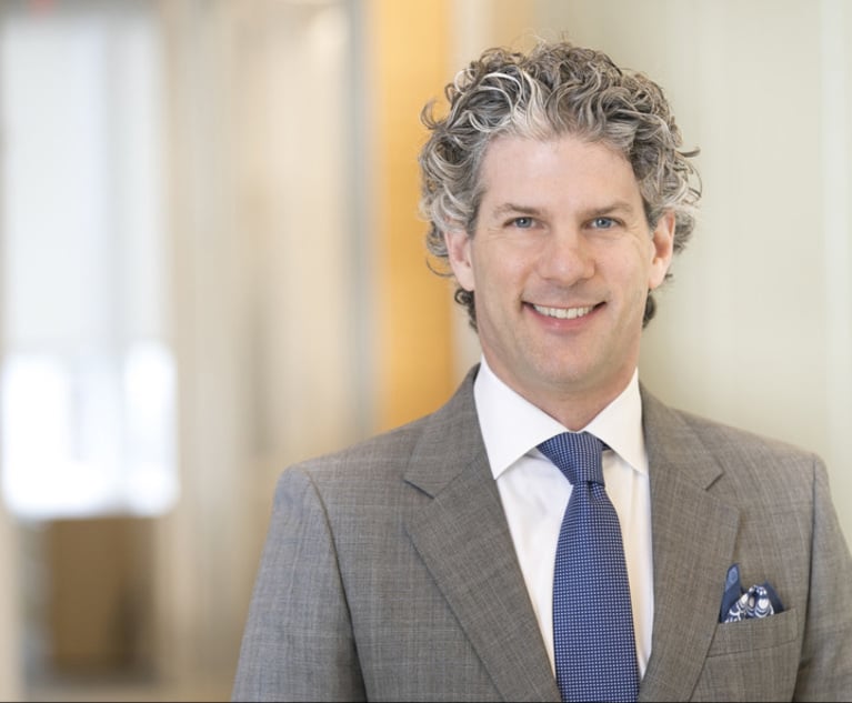 10-Lawyer Stroock Litigation Group Heads to Crowell